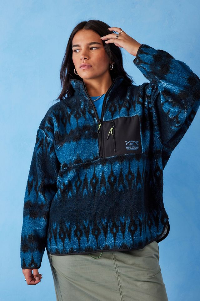 BDG Tonal Abstract Fleece Pullover | Urban Outfitters UK