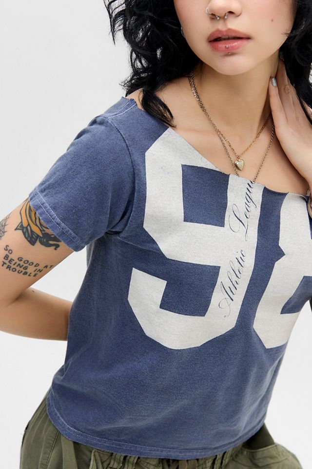 BDG 98 Schulterfrei T-Shirt | Urban Outfitters DE