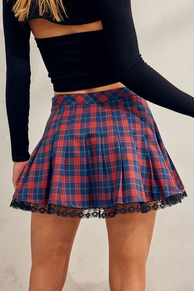 UO – Karierter Plissee-Minirock „Quinn“ | Urban Outfitters DE