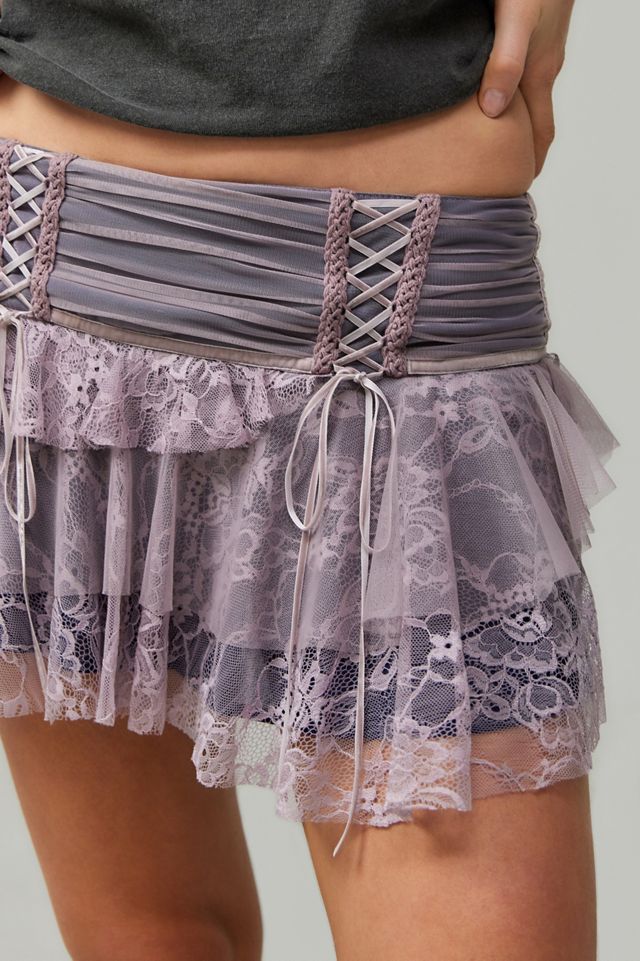 Kimchi Blue Kalani Lace Ruffle Mini Skirt | Urban Outfitters UK