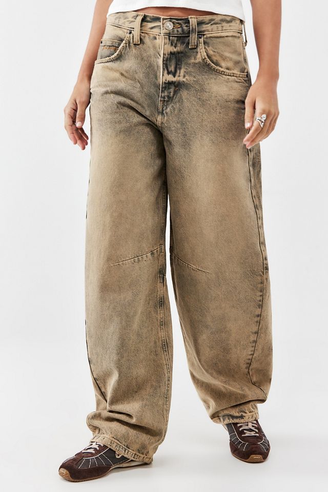 BDG Logan Boyfriend Sand Storm Jeans | Urban Outfitters UK
