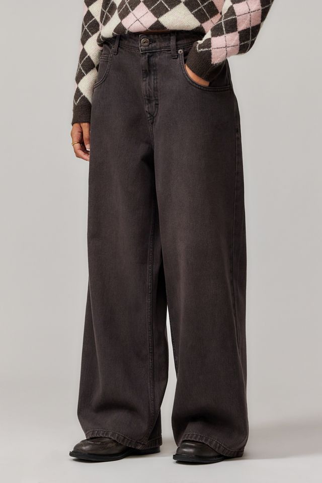 BDG Jaya Baggy Chocolate Jeans | Urban Outfitters UK