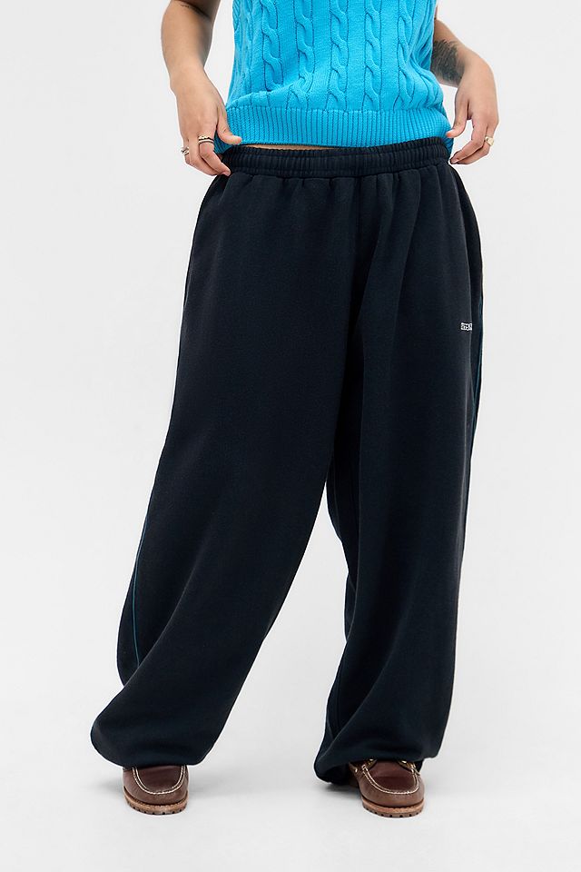 iets frans... Black Harri Wide Leg Jogger | Urban Outfitters UK iets frans... Black Harri Wide Leg Jogger | Urban Outfitters UK
