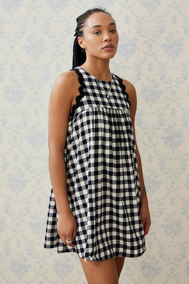 Kimchi Blue Kittie Scalloped Mini Dress | Urban Outfitters UK Kimchi Blue Kittie Scalloped Mini Dress | Urban Outfitters UK