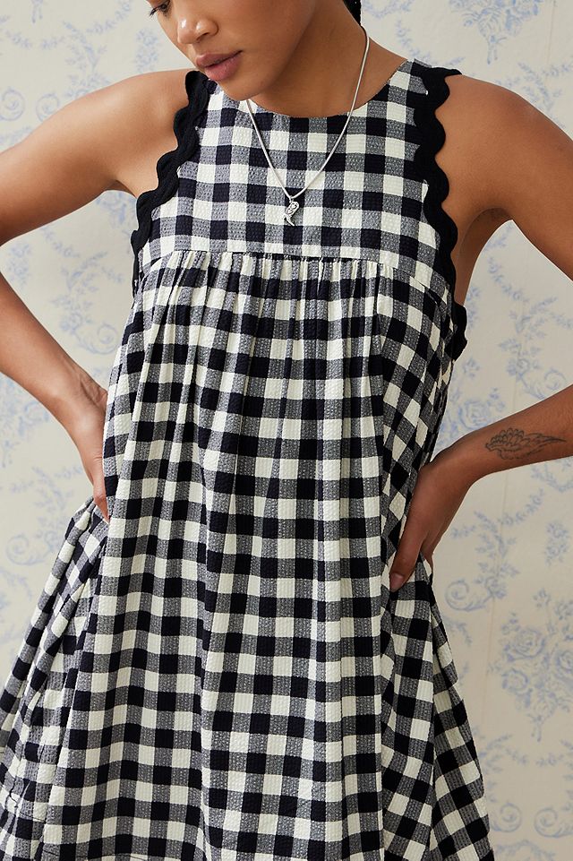 Kimchi Blue Kittie Scalloped Mini Dress | Urban Outfitters UK Kimchi Blue Kittie Scalloped Mini Dress | Urban Outfitters UK