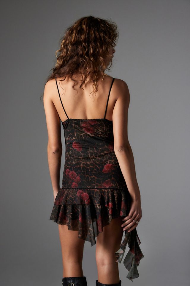 Kimchi Blue Rosebud Asymmetrical Mini Dress | Urban Outfitters DE