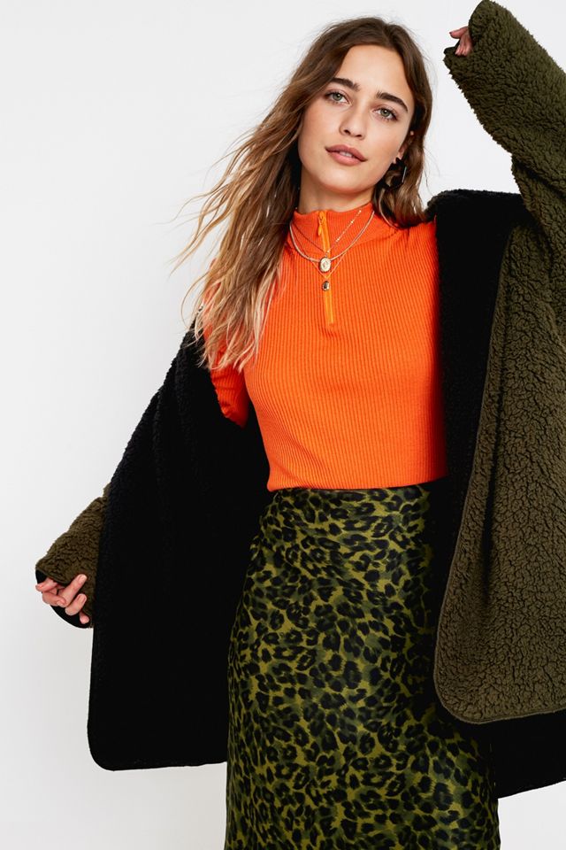 UO Carmella Cosy Reversible Teddy Coat | Urban Outfitters UK