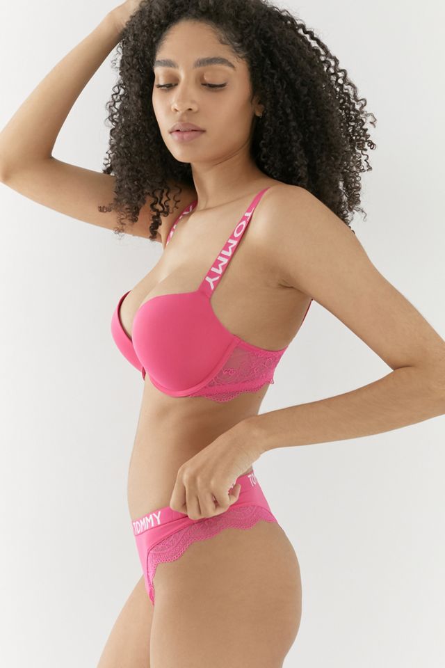Tommy Hilfiger Push Up BH mit Bugeln und Spitze Urban Outfitters DE