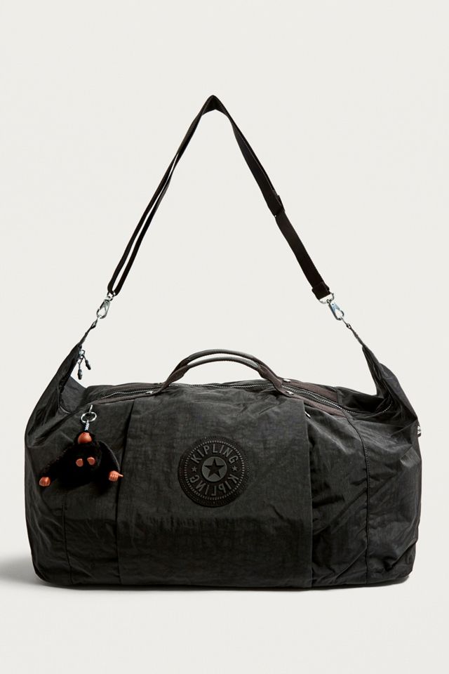 Kipling Adonis Holdall | Urban Outfitters UK