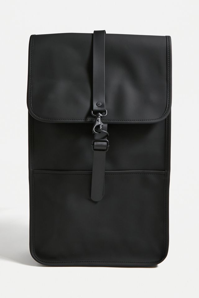 Mochila Rains | Urban Outfitters ES