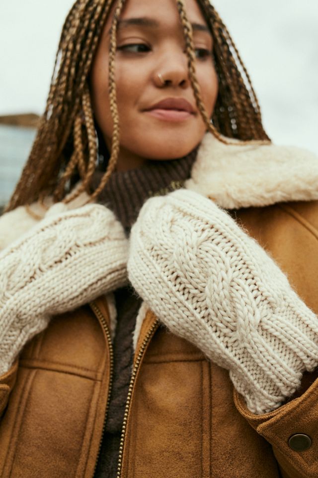 UO Mittens On A String | Urban Outfitters UK