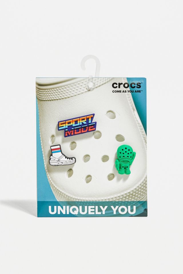 Crocs Fan Jibbitz 3-Pack | Urban Outfitters UK