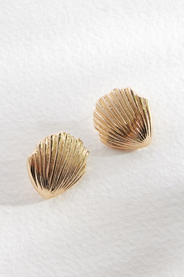 Silence + Noise Shell Stud Earrings | Urban Outfitters UK