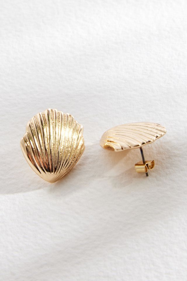 Silence + Noise Shell Stud Earrings | Urban Outfitters UK