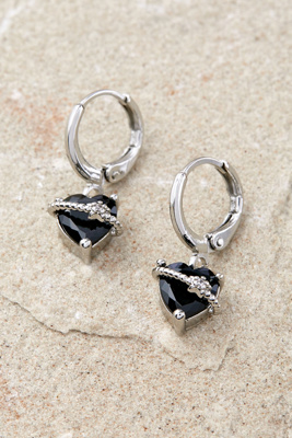 Silence + Noise Heart Wrap-Around Earrings | Urban Outfitters UK