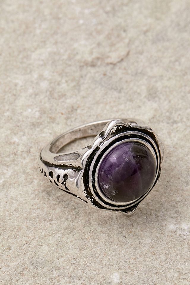 Silence + Noise Chunky Stone Ring | Urban Outfitters UK