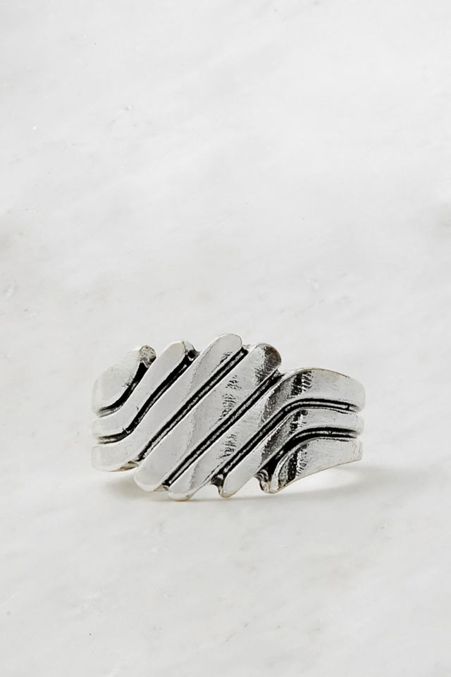 Line Insert Pinky Ring | Urban Outfitters UK