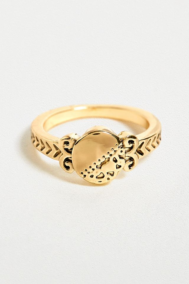 Delicate Signet Ring | Urban Outfitters UK