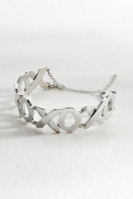 Silence + Noise XO Chain Bracelet | Urban Outfitters UK