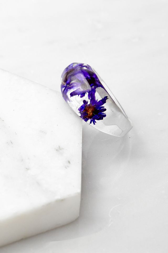 Pressed Flower Signet Ring | Urban Outfitters UK