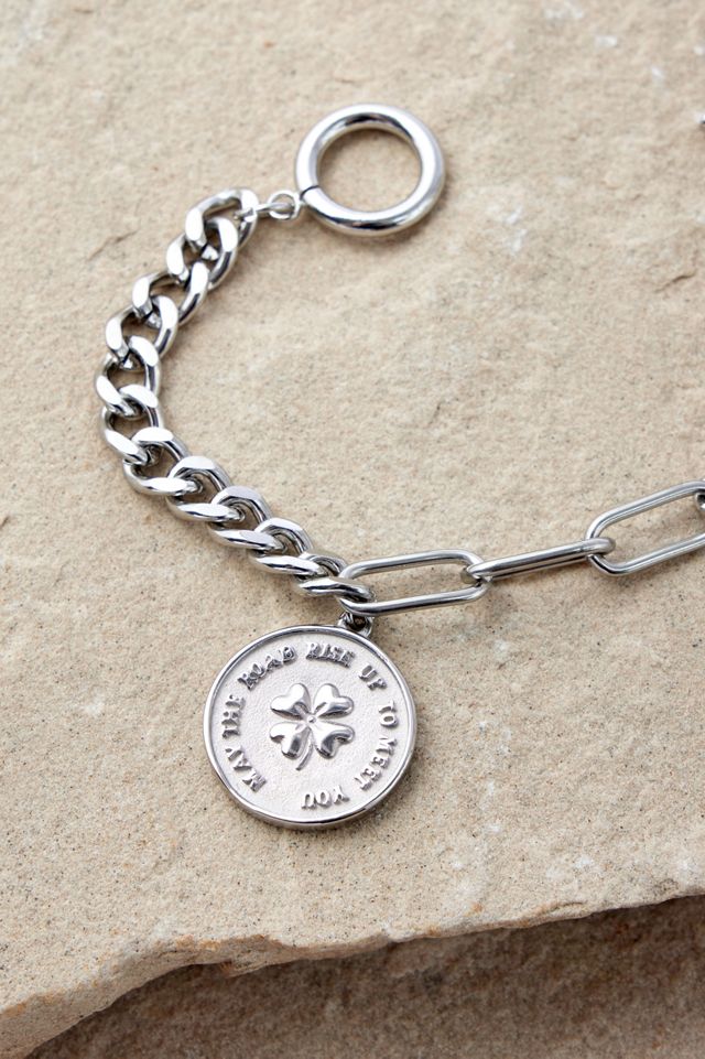 Réalta Irish Blessing Bracelet | Urban Outfitters UK