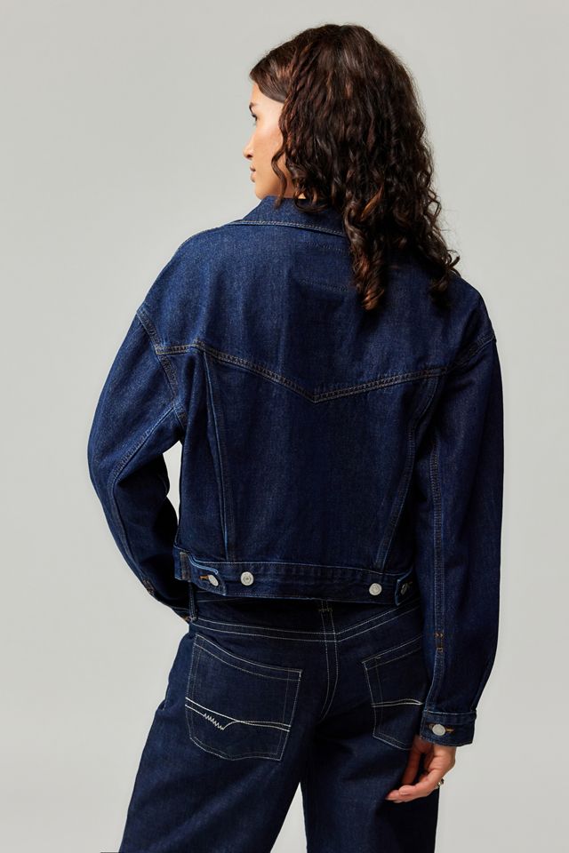 Levi's Cropped 90s Trucker Jacket | Urban Outfitters UK
