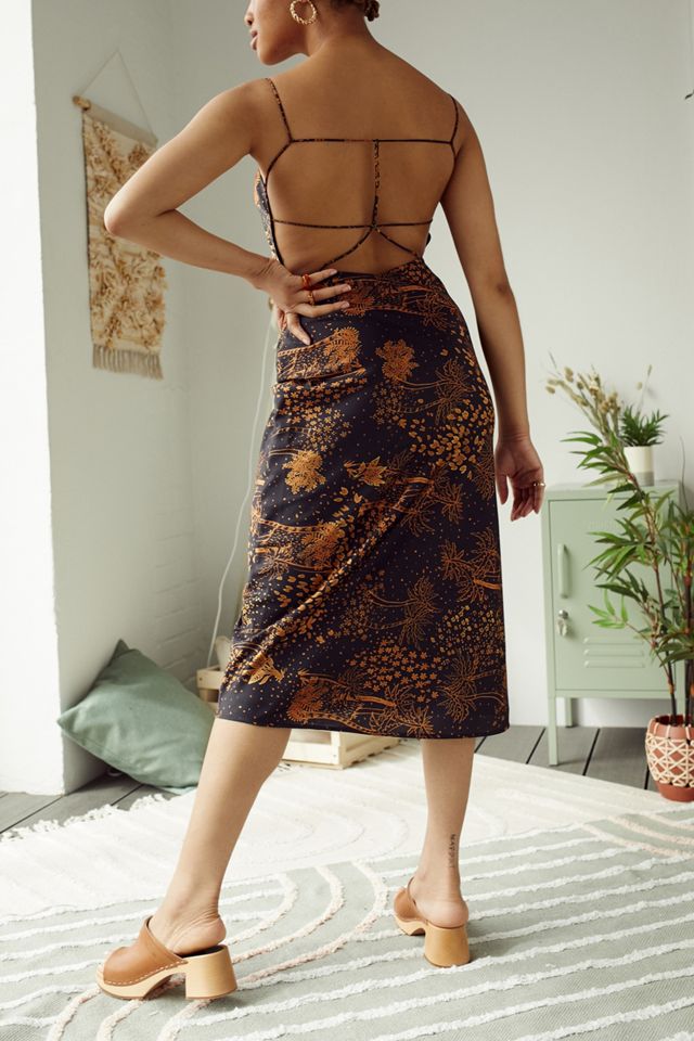 Finders Keepers Memoirs Dress | Urban Outfitters UK