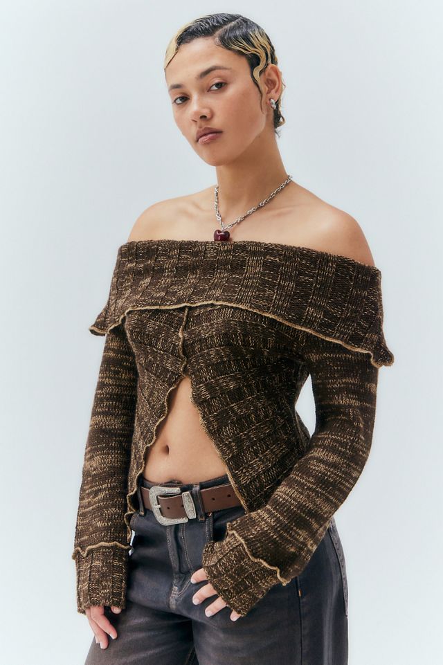 Minga London Brown Jetta Off-The-Shoulder Knit Jumper | Urban Outfitters UK