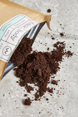 Frank Body Coffee Scrub | Urban Outfitters UK