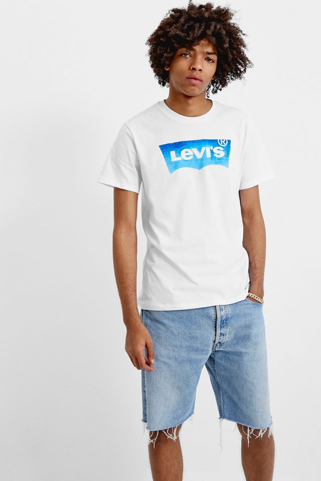 Levi’s Batwing White and Blue T-Shirt | Urban Outfitters UK