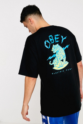 Camiseta OBEY Tiger Logo | Urban Outfitters ES