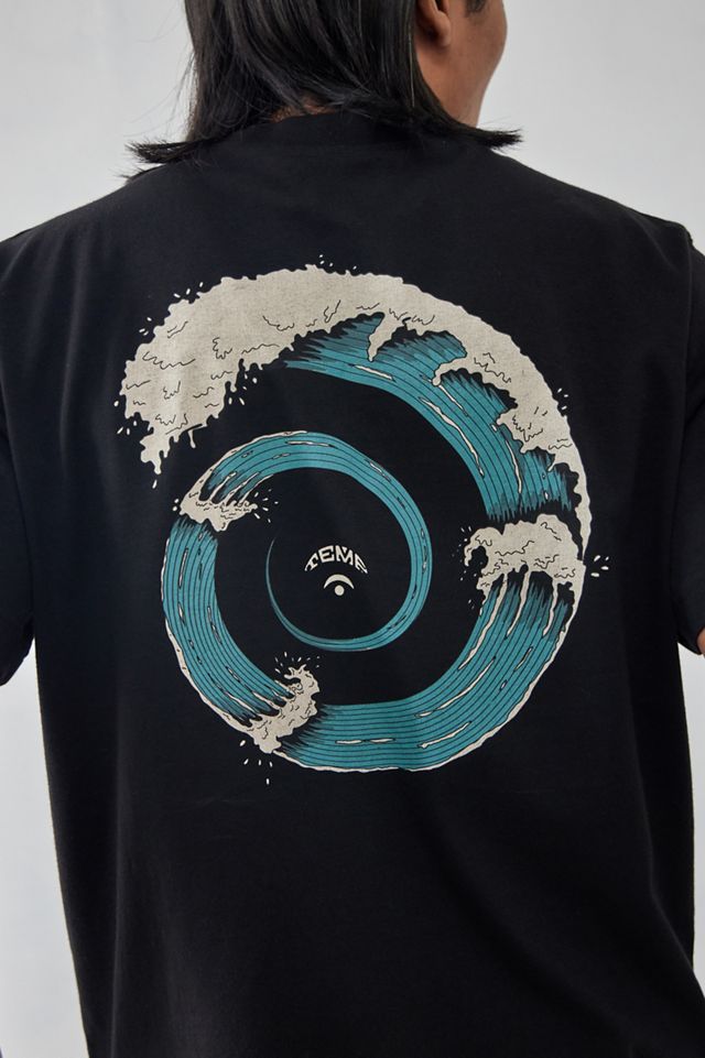 Temp Collective UO Exclusive Black Wave Swirl T-Shirt | Urban Outfitters UK