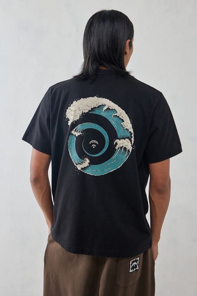 Temp Collective UO Exclusive Black Wave Swirl T-Shirt | Urban Outfitters UK