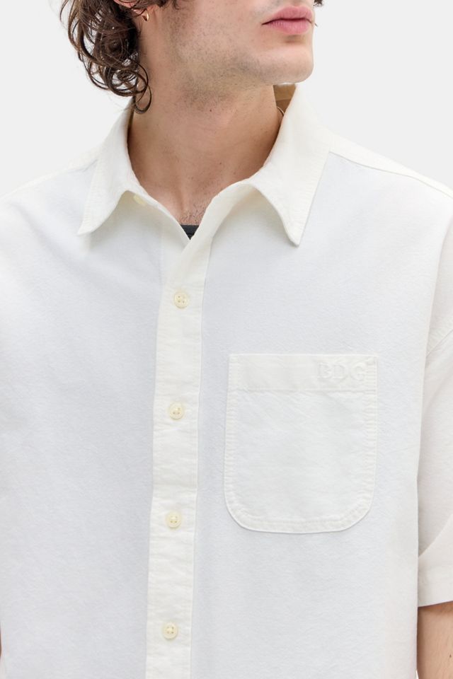BDG Einfarbiges Weißes Arlo Hemd | Urban Outfitters DE
