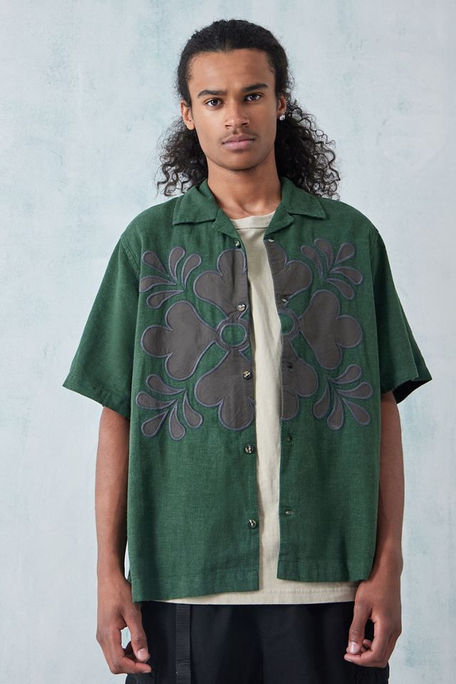 UO Nomad Green Flower Embroidered Linen Shirt | Urban Outfitters UK