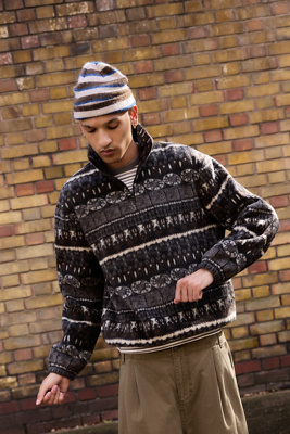 Forro Polar Estampado Ayker | Urban Outfitters ES