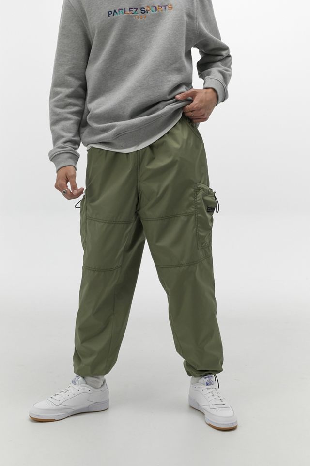 UO Khaki Dimi Cargo Wind Pant | Urban Outfitters UK