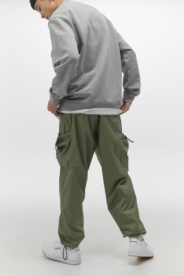 UO Khaki Dimi Cargo Wind Pant | Urban Outfitters UK