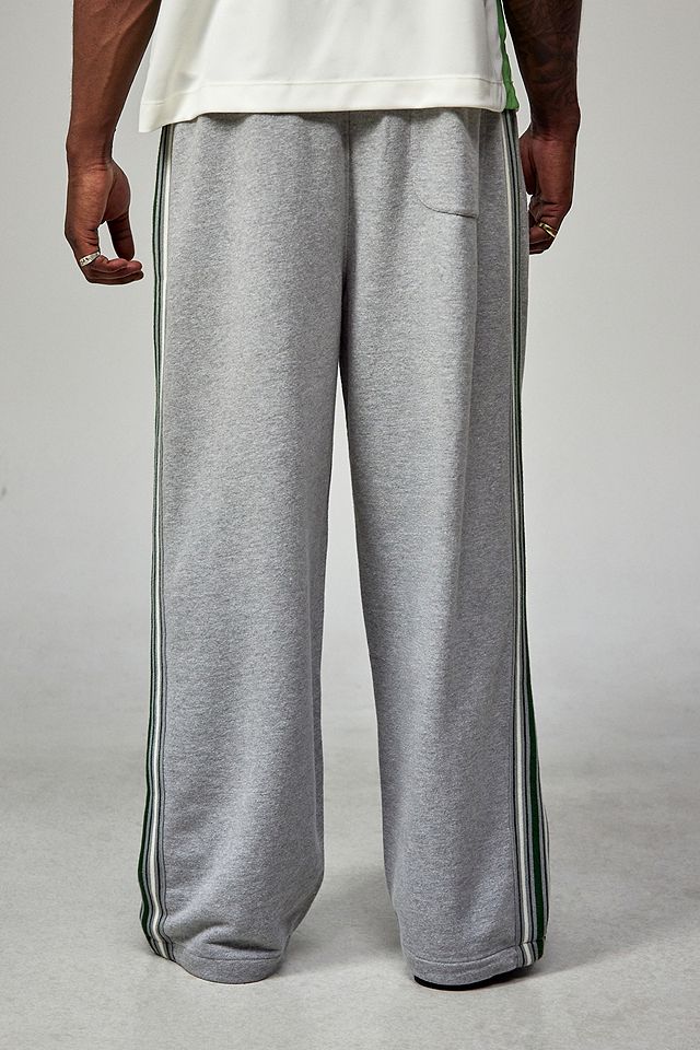 iets frans... Gris Harri Baggy Joggers | Urban Outfitters FR iets frans... Gris Harri Baggy Joggers | Urban Outfitters FR