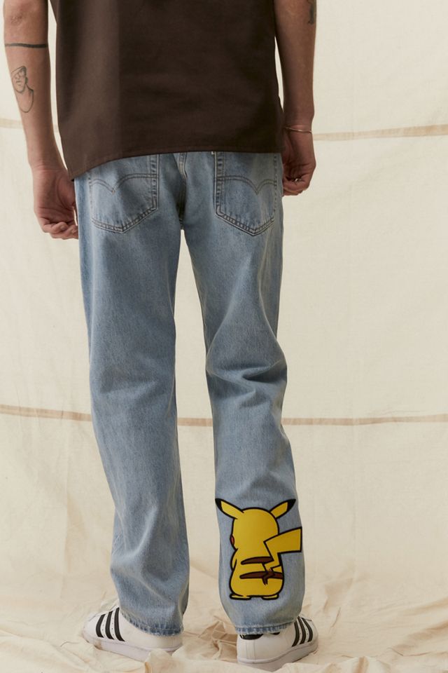 Levi's X Pokemon - Jean droit authentique 551Z | Urban Outfitters FR