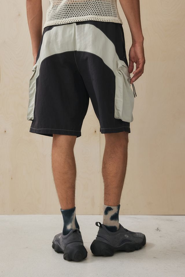 UO Nomad Black Board Shorts | Urban Outfitters UK