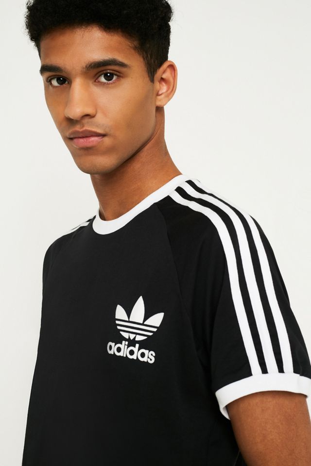 Camiseta adidas 3-Stripe Black | Urban Outfitters ES