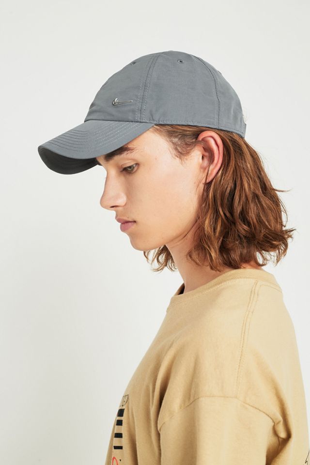 Nike Heritage 86 Swoosh Grey Cap | Urban Outfitters DE