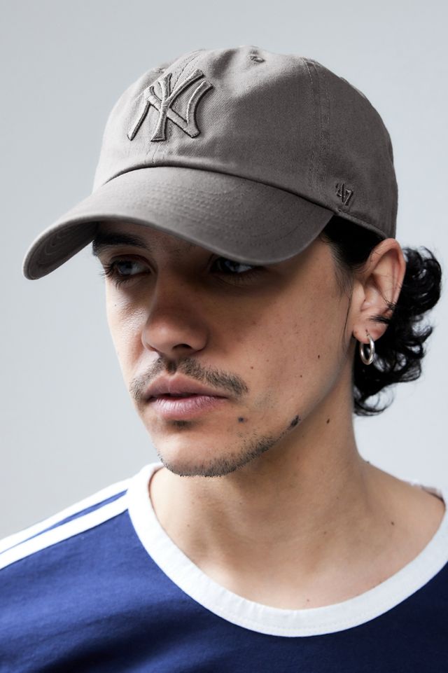 '47 Brand NY Yankees Grey Baseball Cap | Urban Outfitters UK