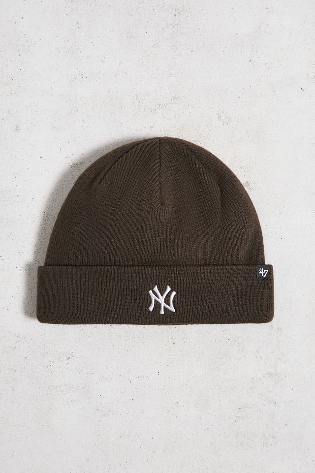 '47 Brand NY Yankees Brown Beanie | Urban Outfitters UK