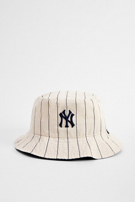 '47 Brand UO Exclusive NY Yankees Bucket Hat | Urban Outfitters UK