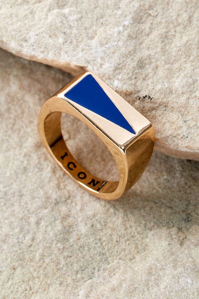 Chapter 19 Gold-Tone Pennant Flag Signet Ring | Urban Outfitters UK