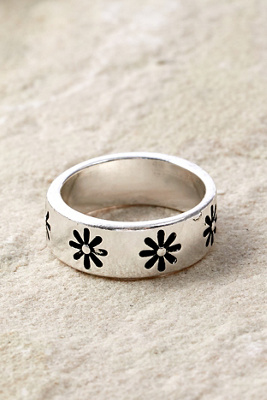 Icon Brand Daisy Band Ring | Urban Outfitters UK