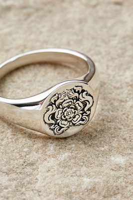 Tudor rose ring store