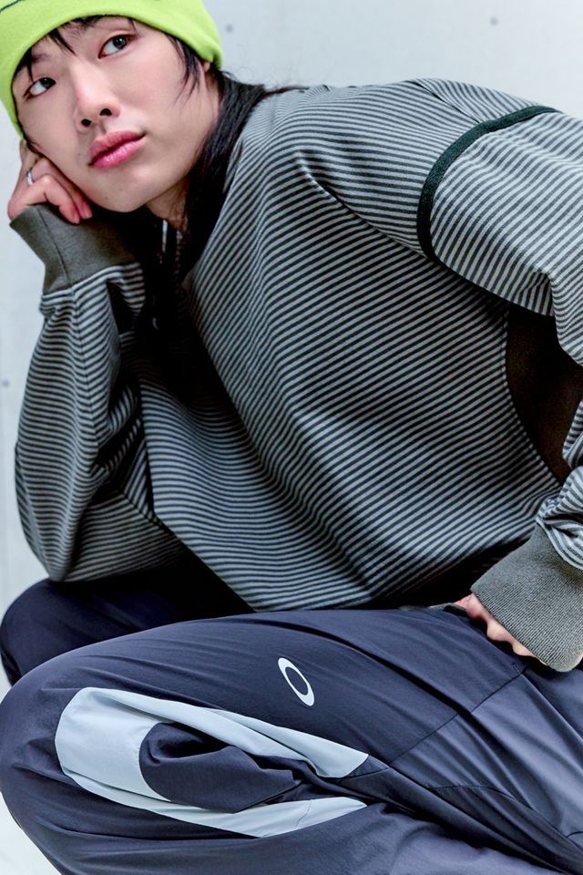 Oakley FGL Phantom New Retro Windbreaker Jacket | Urban Outfitters UK